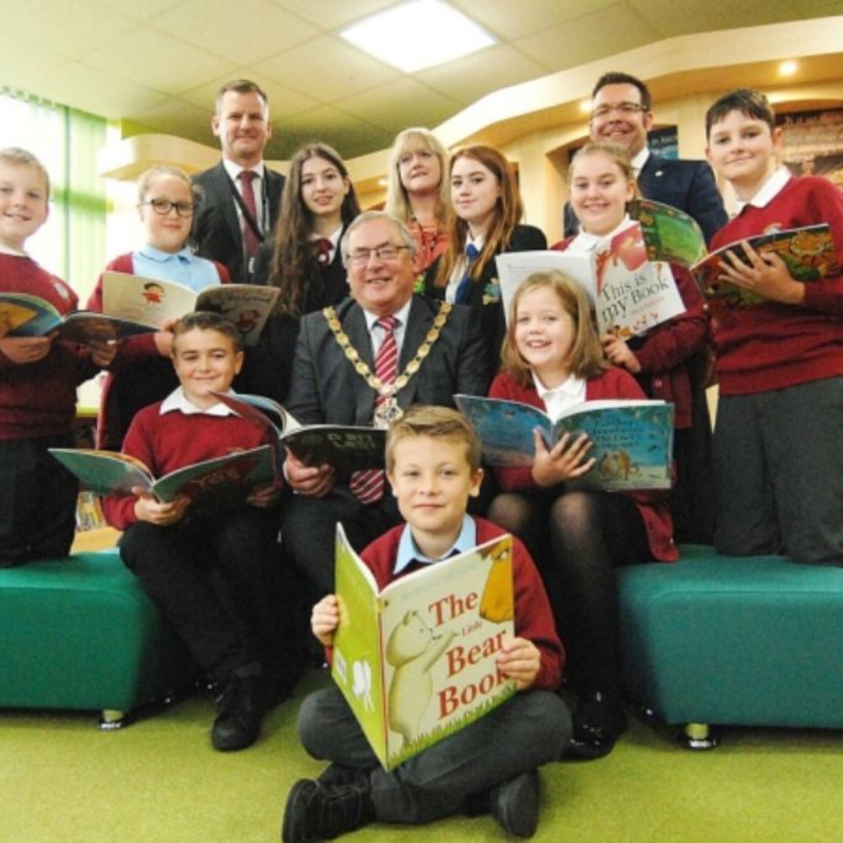 Gaywood Primary School - Mayor Opens New Library at Gaywood Primary